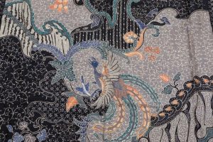 11 Motif Batik Flora dan Fauna: Jenis, Asal, dan Pemanfaatannya