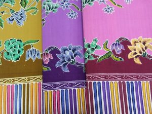 11 Motif Batik Flora dan Fauna: Jenis, Asal, dan Pemanfaatannya