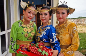 Keunikan Pakaian Adat Sulawesi Tenggara, Suka Muna, Tolaki dan Buton