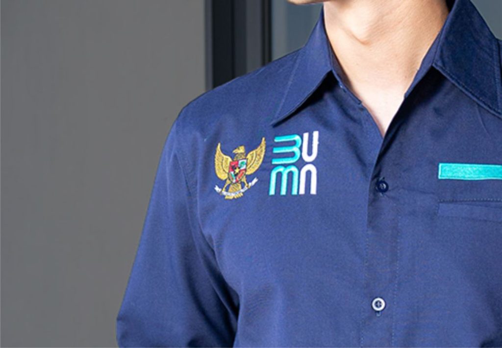 Seragam Perusahaan: Fungsi, Contoh, dan Implementasi di Berbagai Industri